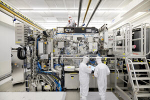 66 EUV Machines in 2027: How ASML Will Redefine Chips, AI, and Geopolitics - techovedas