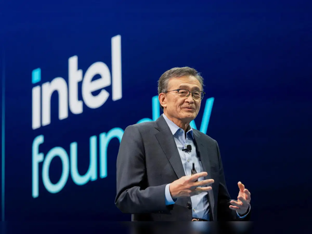 Intel Fabless Future: Major Shift in Chip Manufacturing Strategy ...